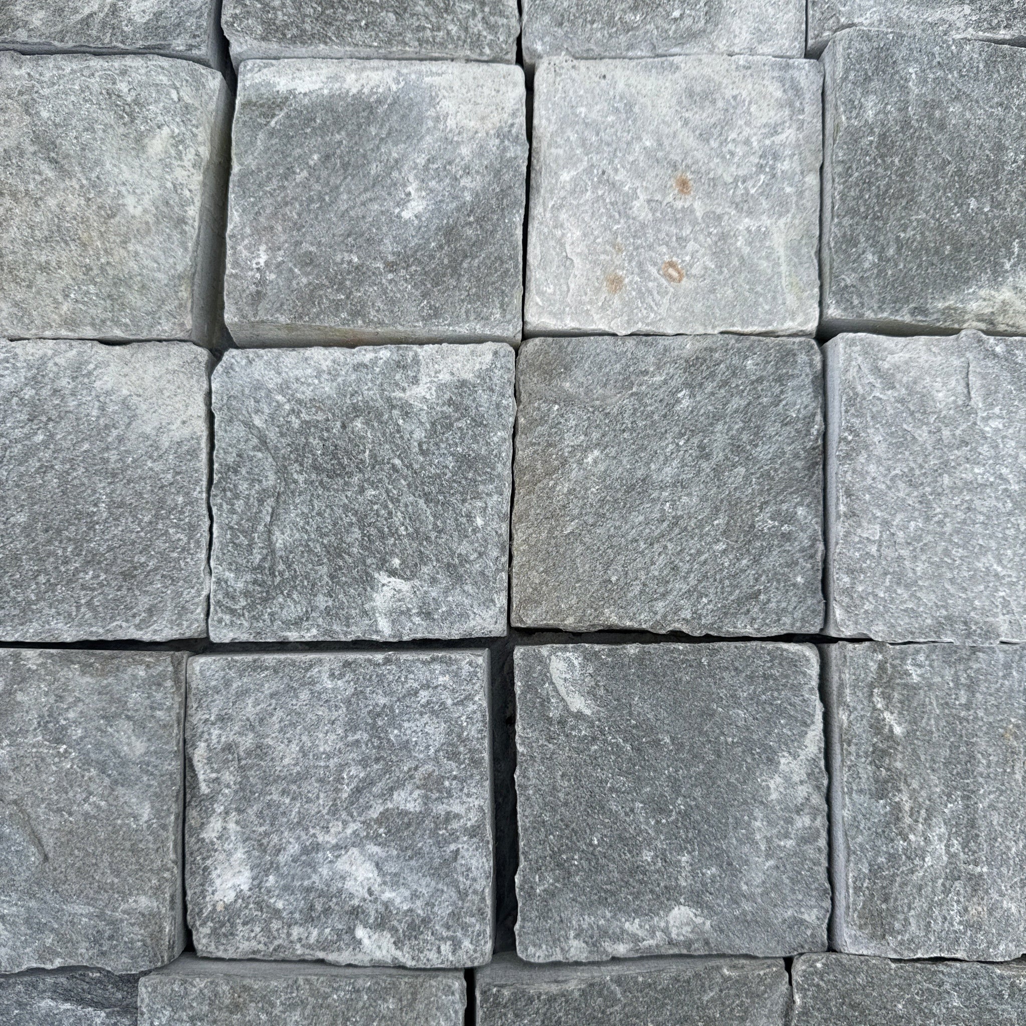 Green Quartz Cobblestones Loose 30mm